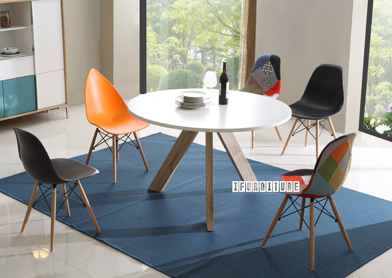 NORWICH Round Table with Beech Legs