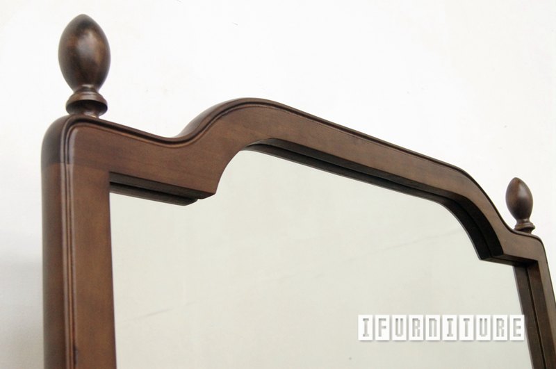 PRAGUE 8-Drawer Silver Wattle Timber Dresser with Mirror