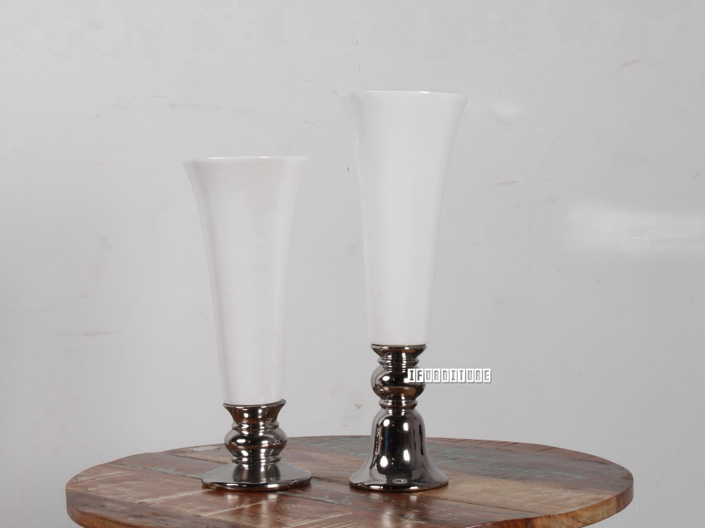 Q16 Trumpet Ceramic Vase with Chrome Base