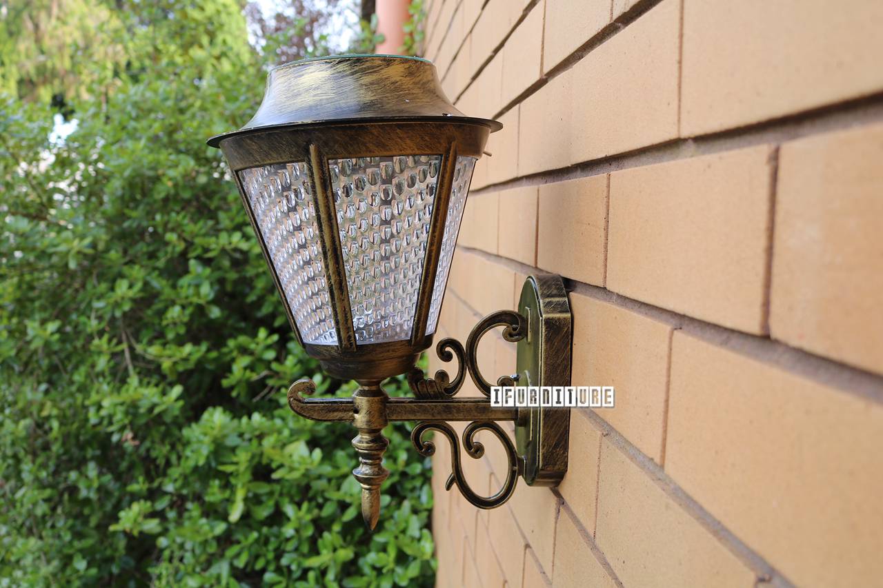 COACH Wall Light *Solar Powered