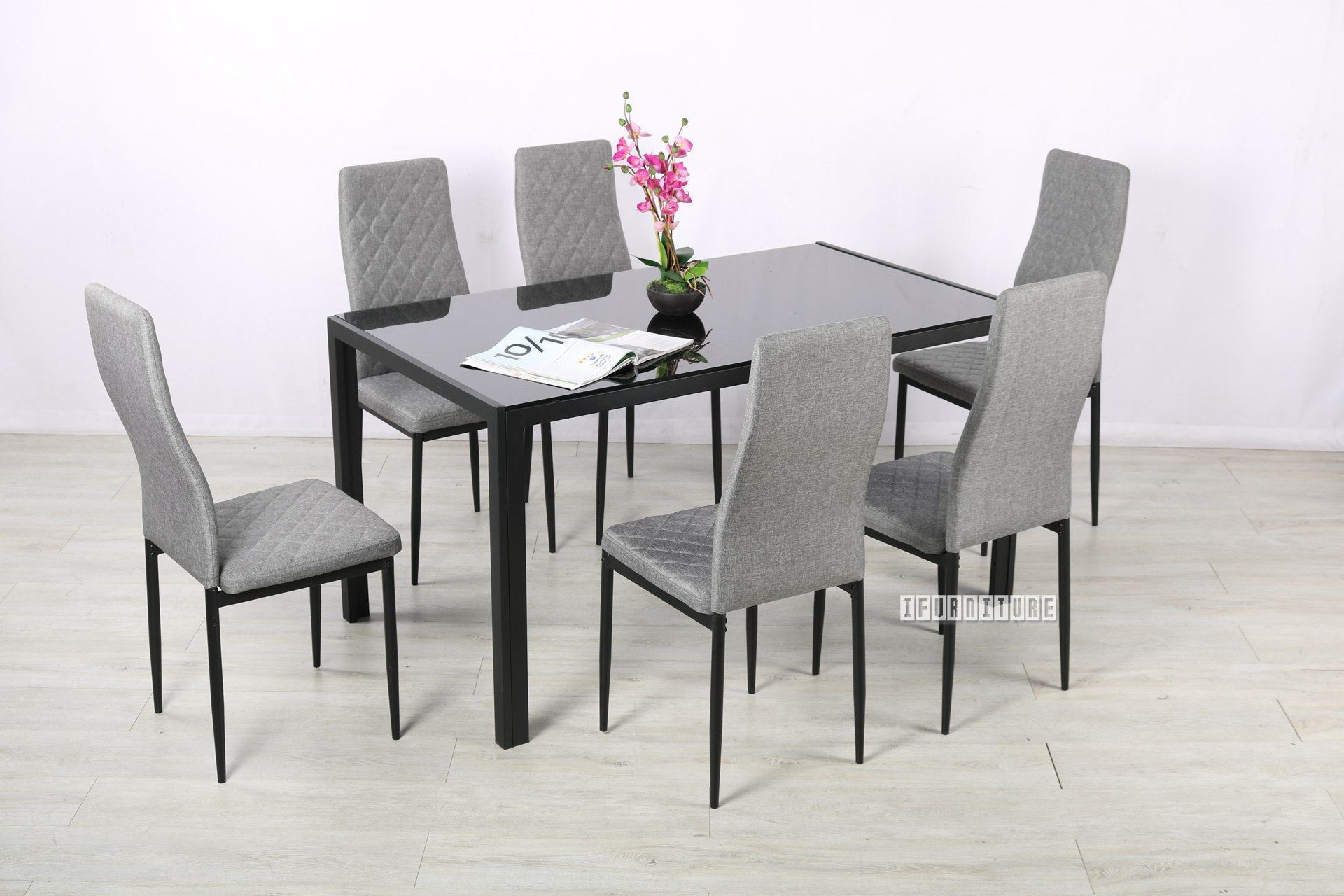 Jerome 135 Glass Dining Table