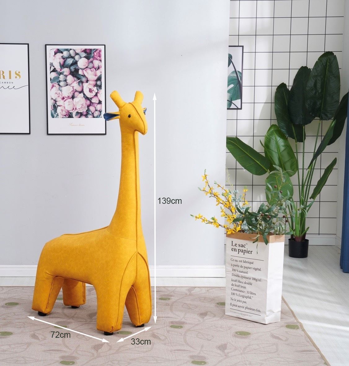 GIRAFFE INSPIRATION KIDS NOVELTY STOOL
