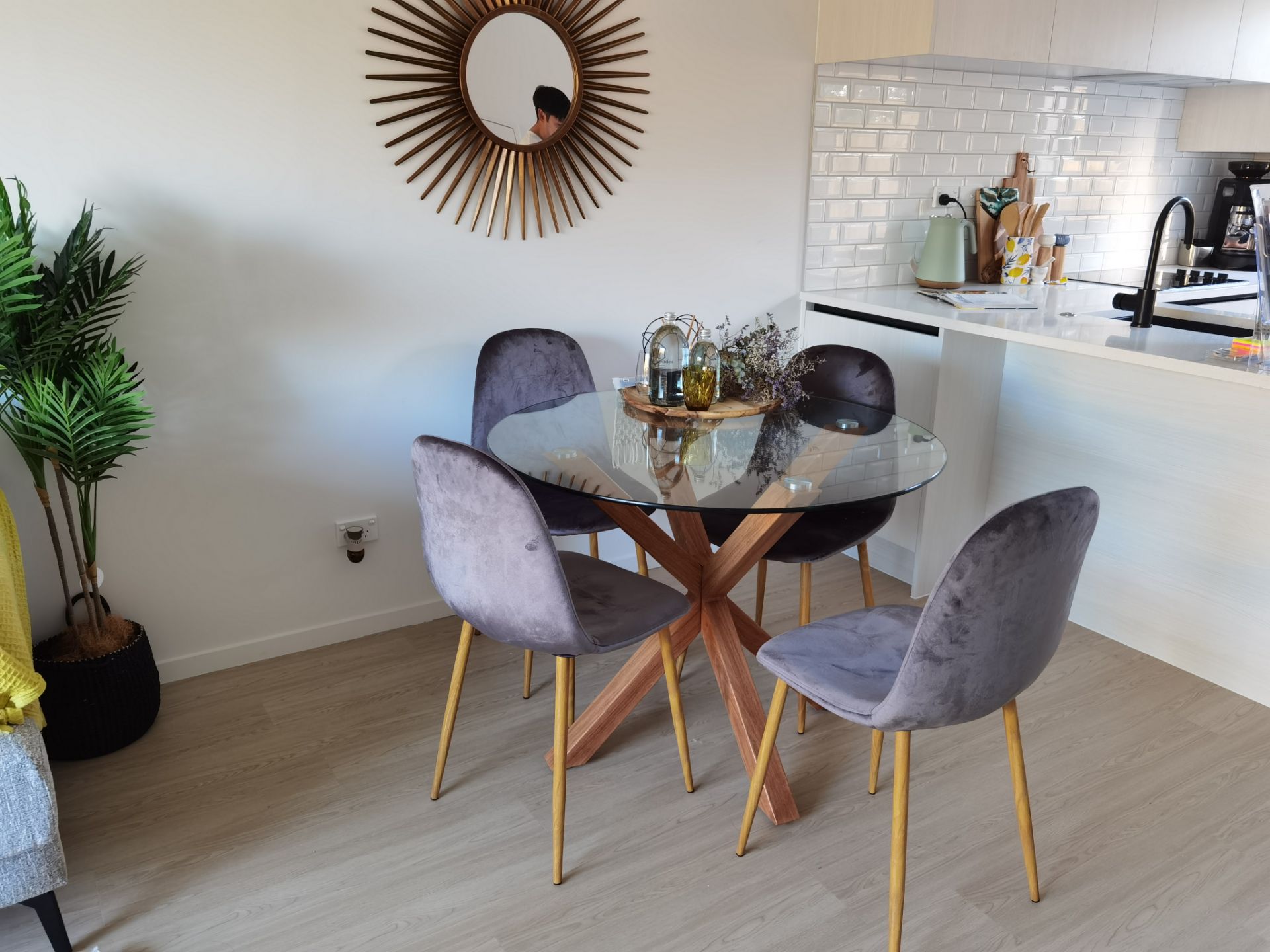 POLO Glass Round Dining Table - 120