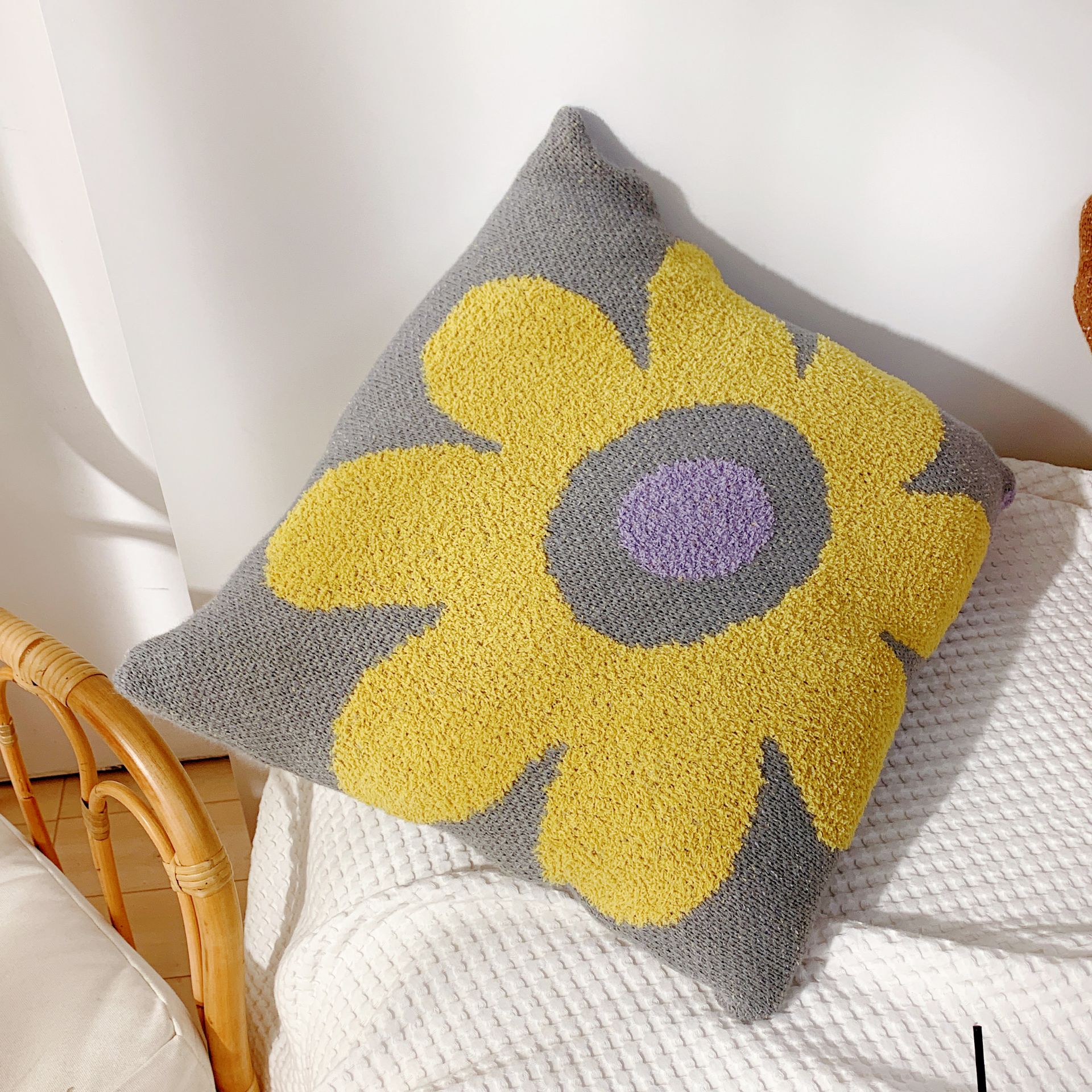DAISY Floral Style Square Jacquard Cushion with Inner (45cmx45cm)