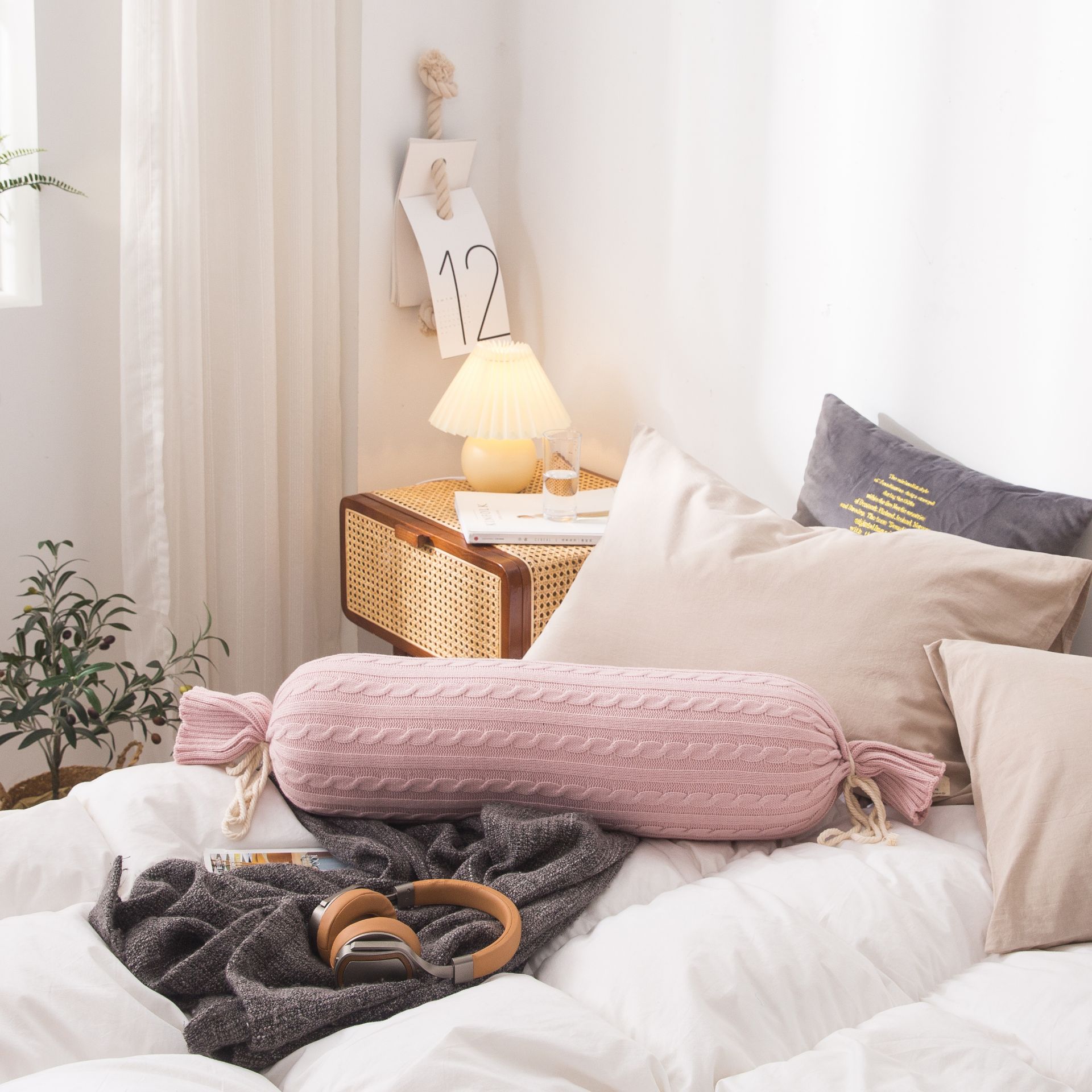 CANDY STYLE Hand-Knitted Bolster Cushion with Inner (20x20x60cm)