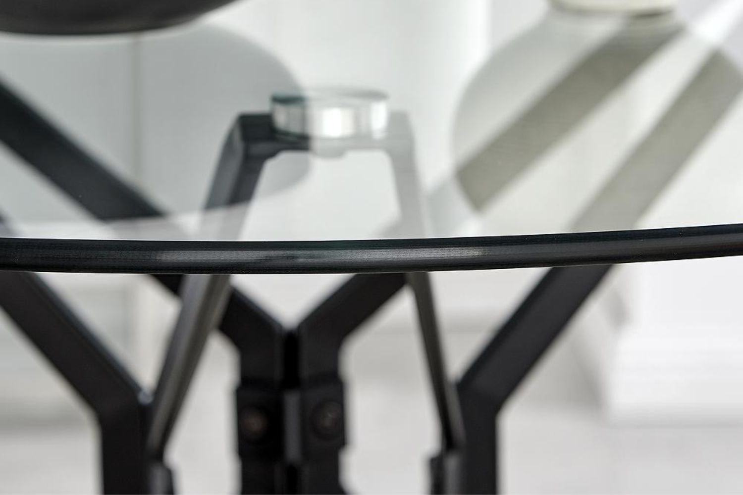 ARCHITECT Glass Round Dining Table