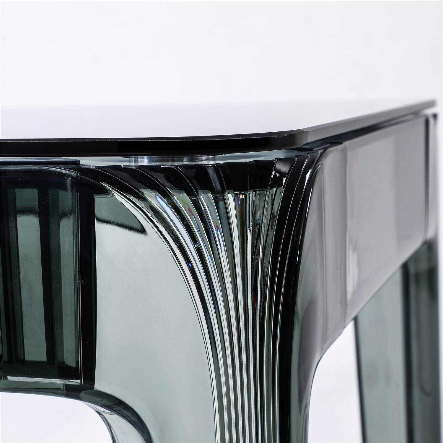 CRYSTAL Dining Table (Clear)