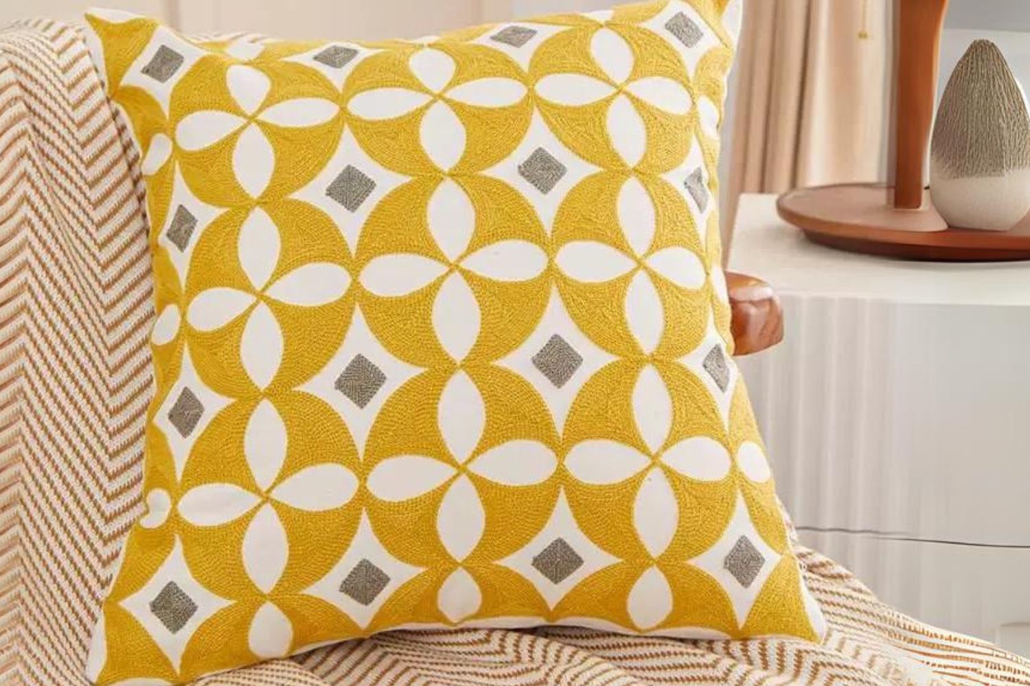 GEOMETRIC Pattern Towel Embroidered Cushion with Inner (45x45cm ...