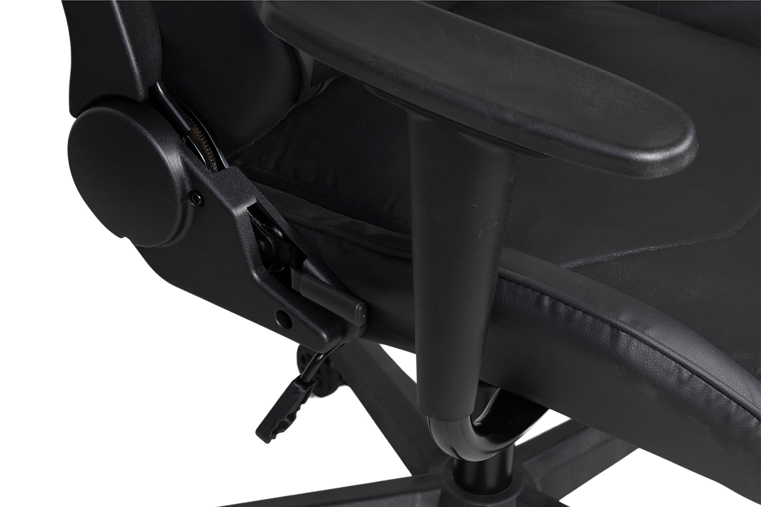 RAIDERS Swivel Gaming Chair (Black)