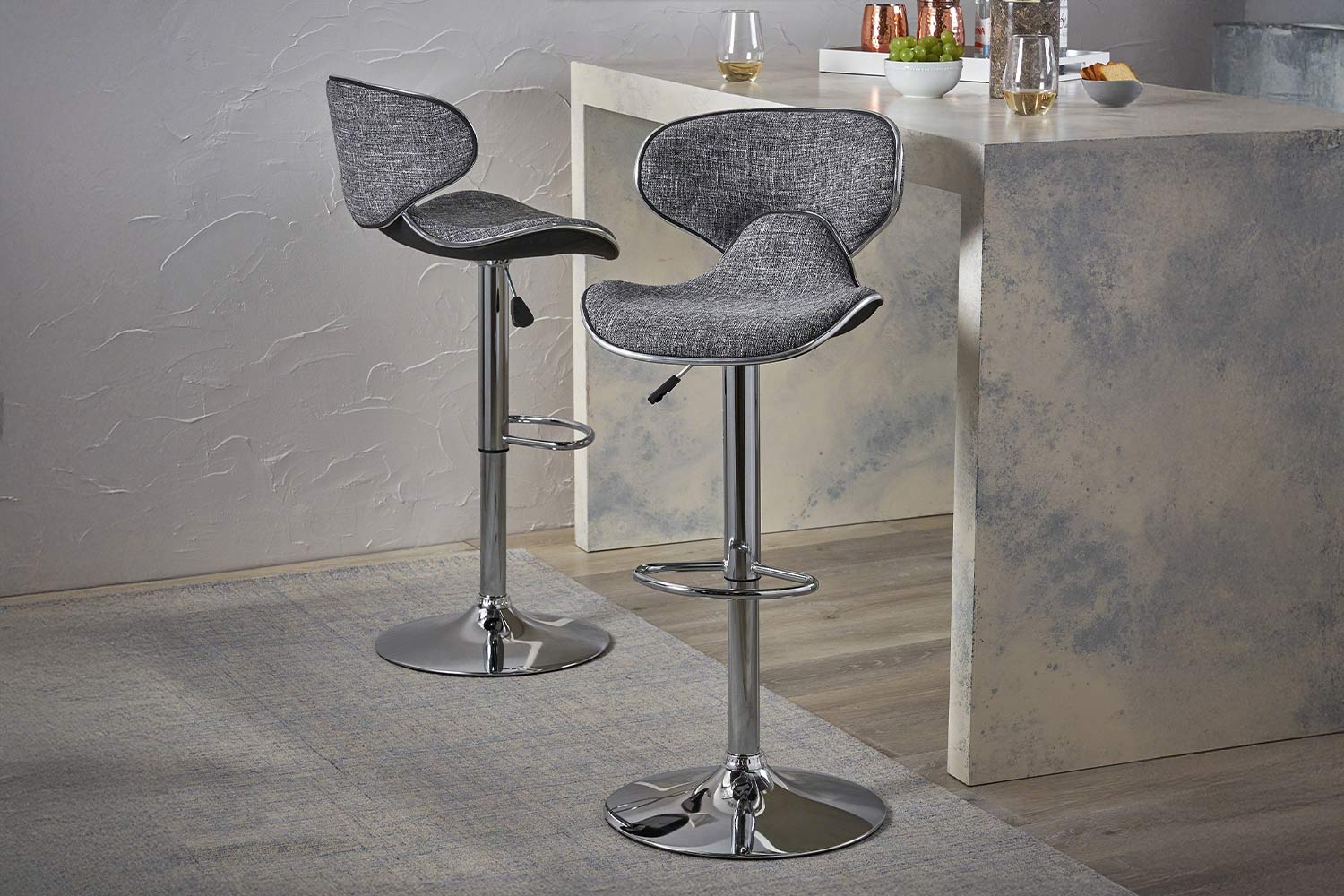MOSMAN Adjustable Swivel Gas Lift Bar Stool