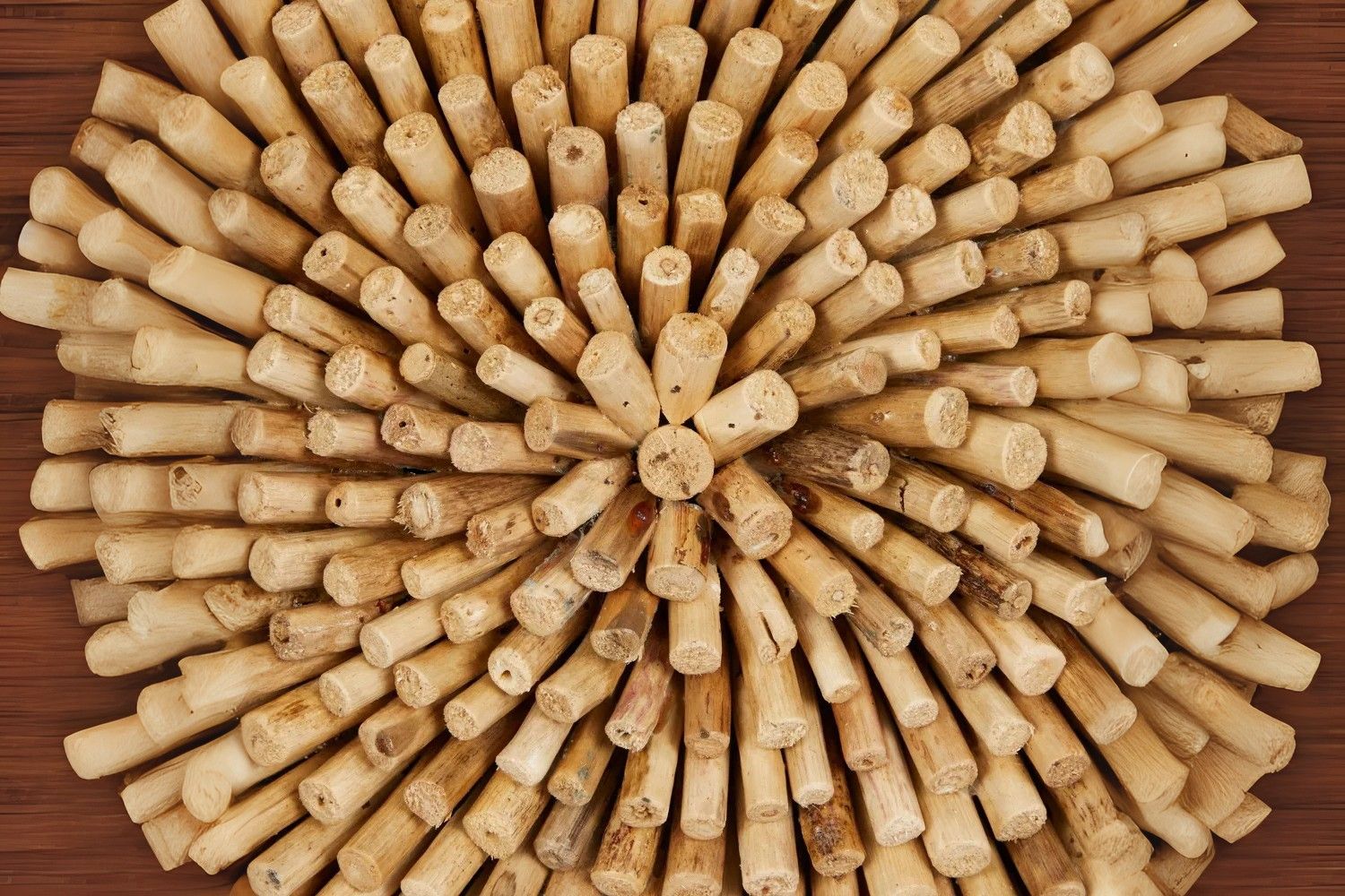 650-001 D90 Round Teak Wood Twig Wall Art