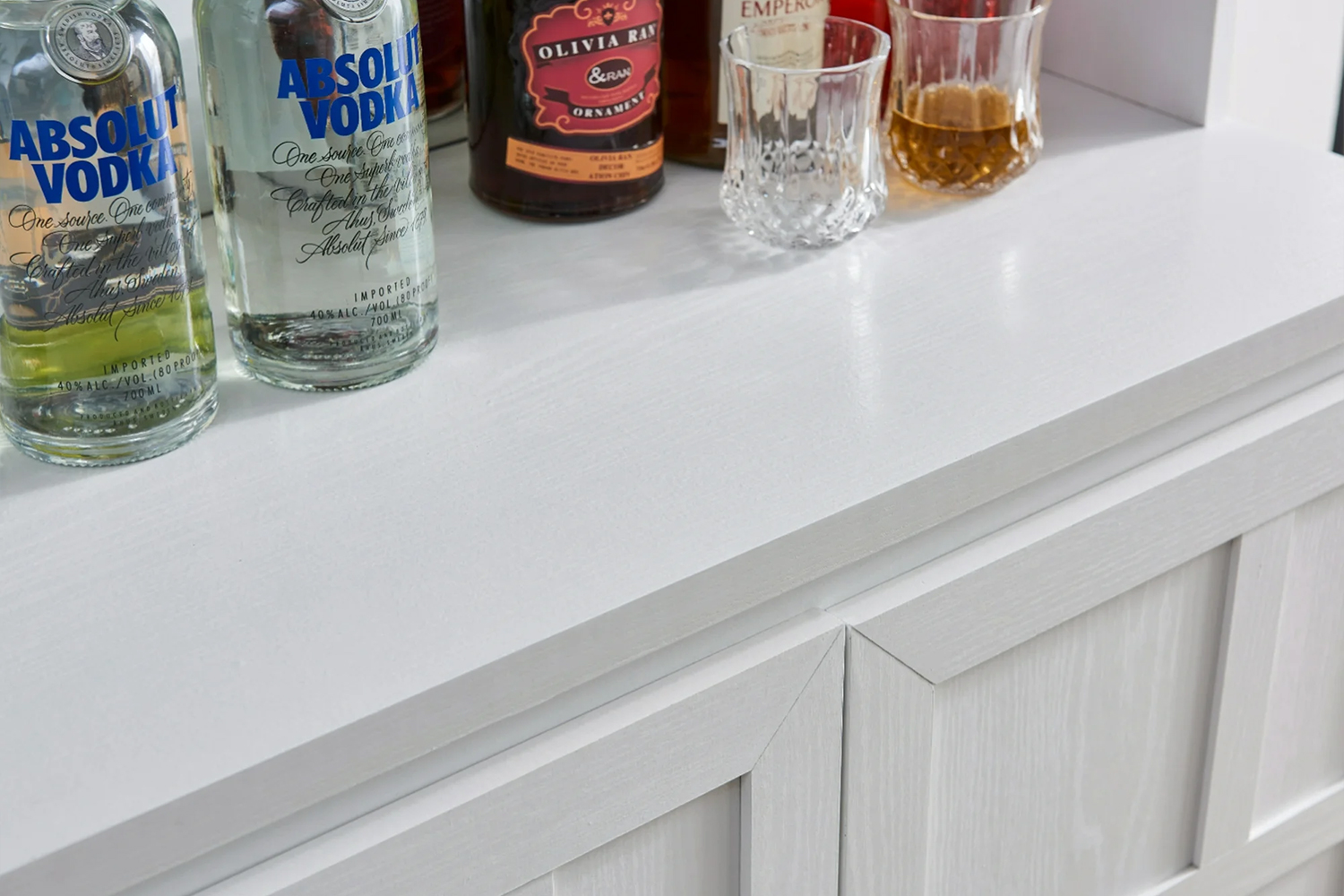 GRAMER Home Bar Buffet & Hutch (White)